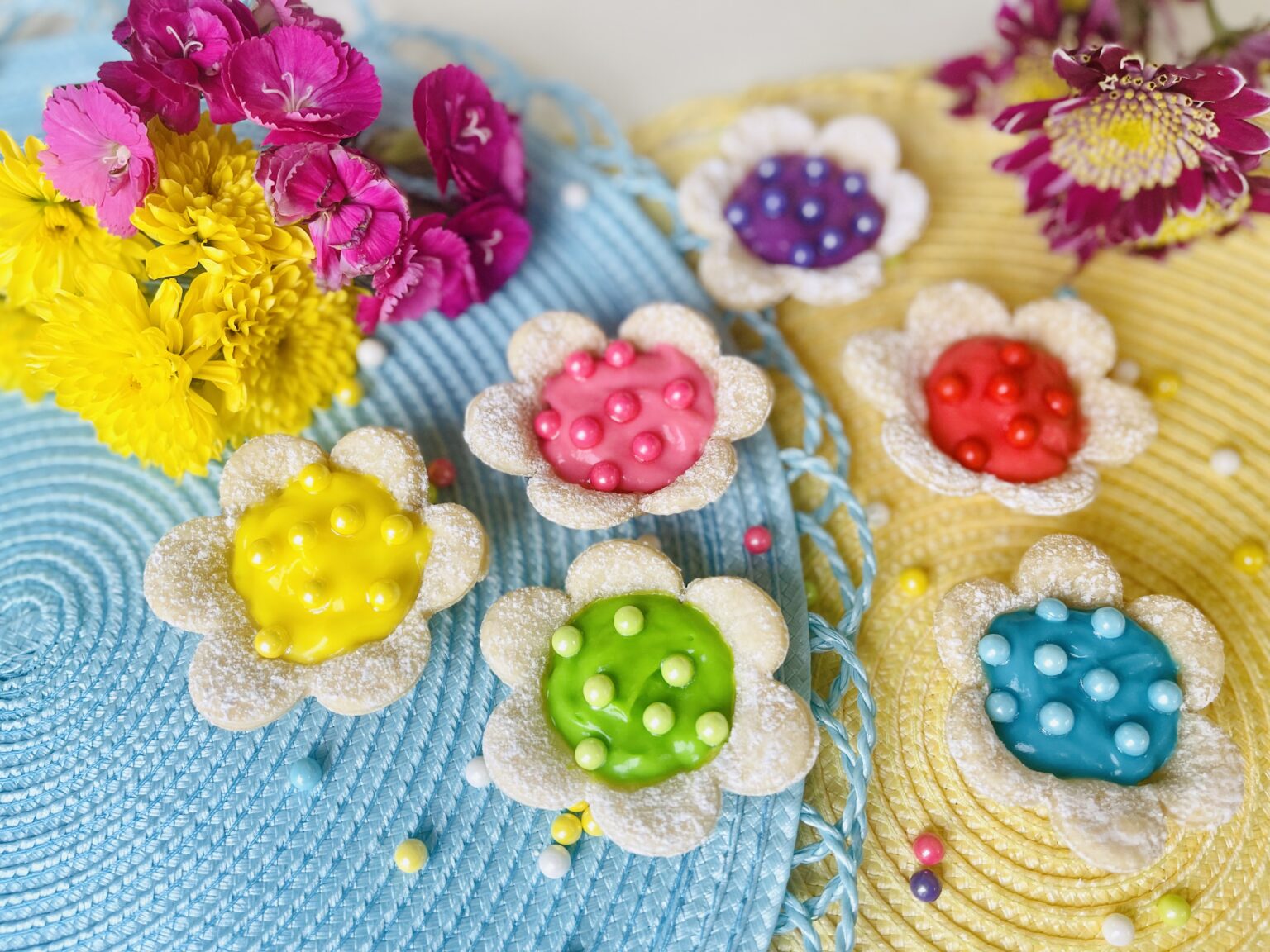 Mini Flower Pudding Pies - Spring is Here! - Mom the Magnificent