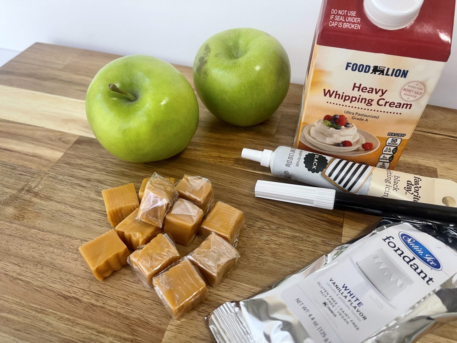 Paw Patrol Inspired Caramel Apples - Mom the Magnificent